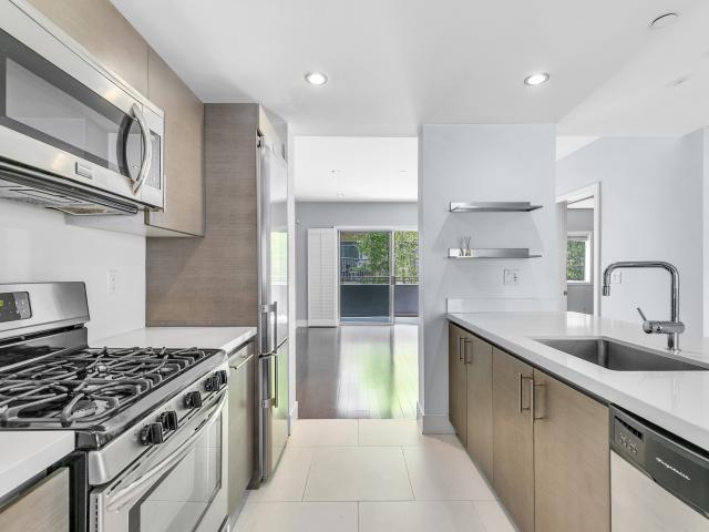 2 BR, 2 BA Apartment 1730 Sawtelle Blvd, Los Angeles, CA 90025