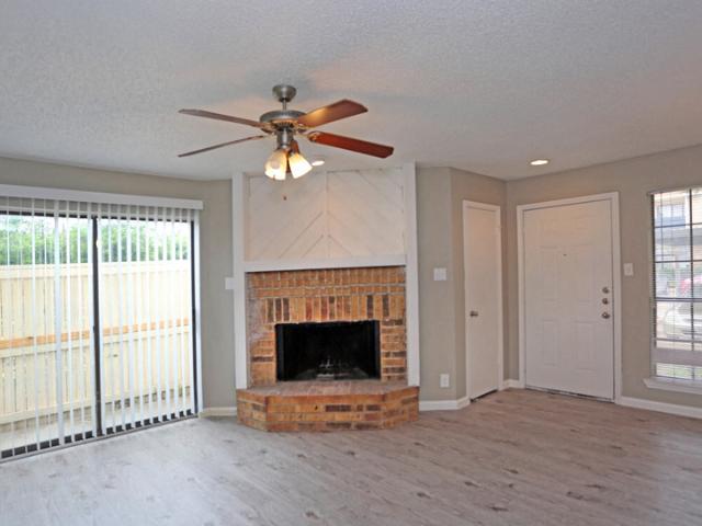 2 BR, 2 BA Apartment 1731 Westview Terrace, Arlington, TX 76013