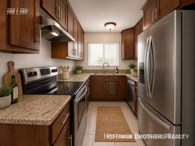 2 BR, 2 BA Apartment 17348 Burbank Blvd, Encino, CA 91316