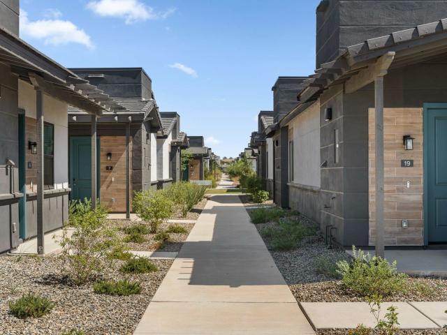 2 BR, 2 BA Apartment 1735 South McQueen Road Unit 1 47, Chandler, AZ 85286