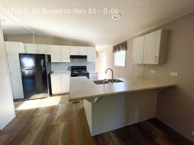 2 BR, 2 BA Apartment 1740 E. US Business Hwy 83, Mission, TX 78572