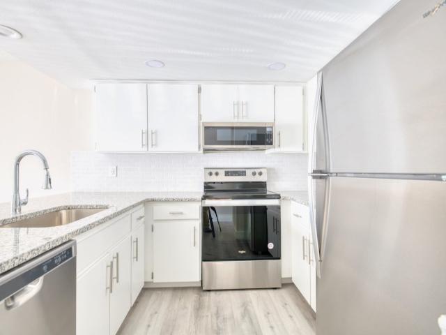 2 BR, 2 BA Apartment 1748 Northeast 3rd Street Unit 1818 Upstairs, Ocala, FL 34470