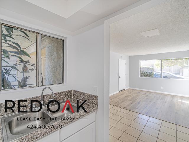 2 BR, 2 BA Apartment 17516 Grand Ave: 1, Bellflower, CA 90706