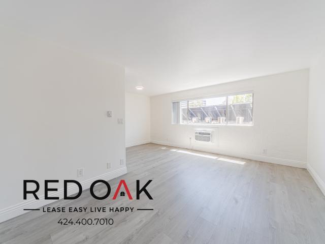 2 BR, 2 BA Apartment 1757 North Orange Drive, Los Angeles, CA 90028