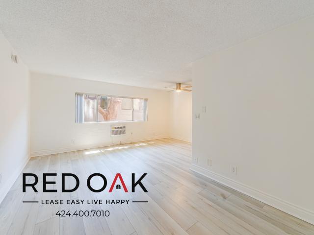 2 BR, 2 BA Apartment 1757 North Orange Drive, Los Angeles, CA 90028