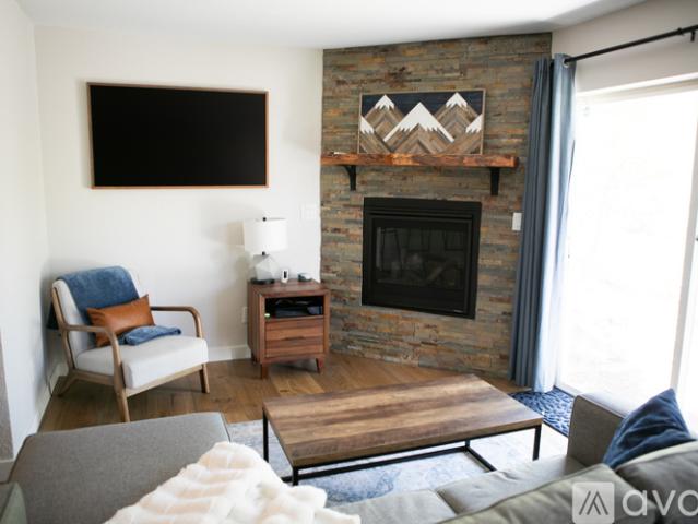 2 BR, 2 BA Apartment 175 East Hurd Lane, Unit 3104, Avon, CO 81620