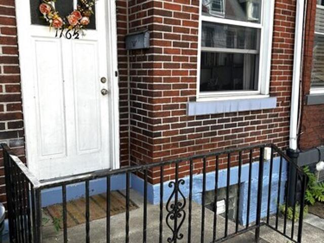2 BR, 2 BA Apartment 176 1 2 45th St, Unit 176 1/2, Pittsburgh, PA 15201