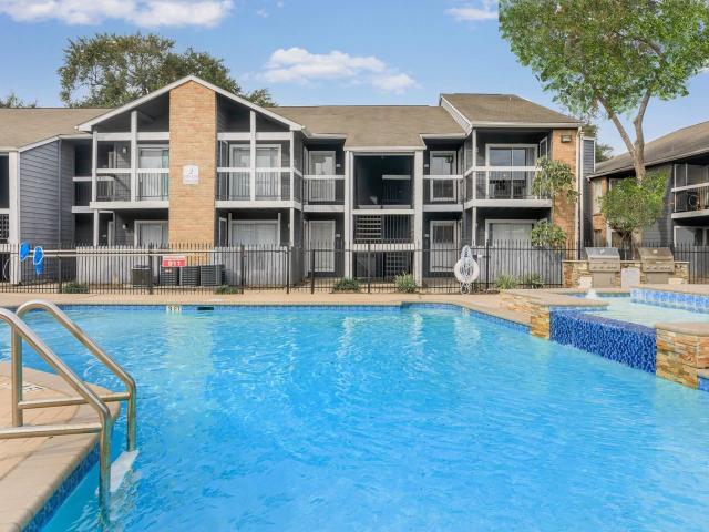 2 BR, 2 BA Apartment 17710 Red Oak Drive Unit 5 238, Houston, TX 77090