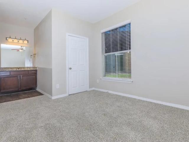 2 BR, 2 BA Apartment 17710 Red Oak Drive Unit 11 177, Houston, TX 77090