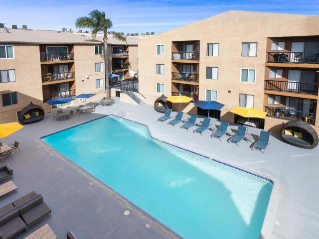 2 BR, 2 BA Apartment 17730 Lassen Street Unit 125, Northridge, CA 91325