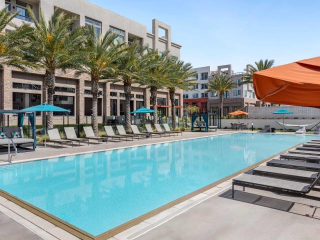 2 BR, 2 BA Apartment 1774 Metro Avenue Unit 2 beds, 2 baths, $3231, Chula Vista, CA 91915