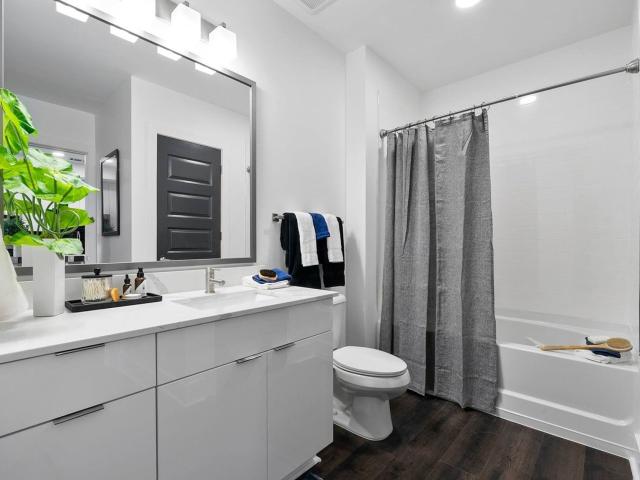 2 BR, 2 BA Apartment 1777 Peachtree St Unit 1119, Atlanta, GA 30309