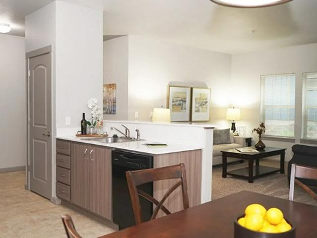 2 BR, 2 BA Apartment 17865 SW Pacific Hwy Unit F220, Tualatin, OR 97062