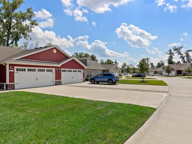 2 BR, 2 BA Apartment 17 Hawthorne Gate Drive Unit 72HG, Dayton, OH 45458