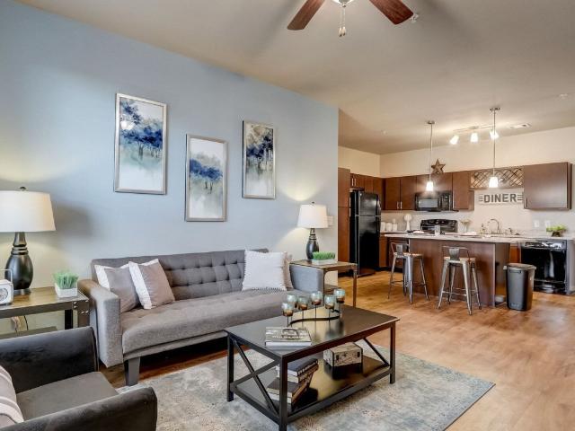 2 BR, 2 BA Apartment 1801 Oak St Unit 1117, North Aurora, IL 60542