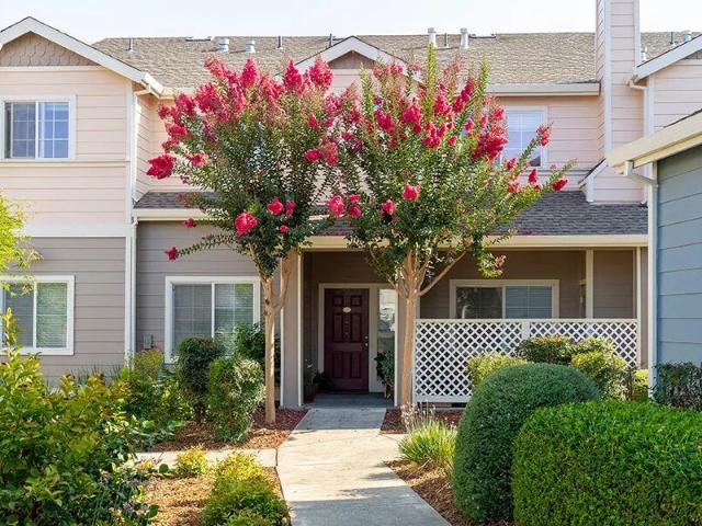 2 BR, 2 BA Apartment 1802 F Street Unit 01, Napa, CA 94559