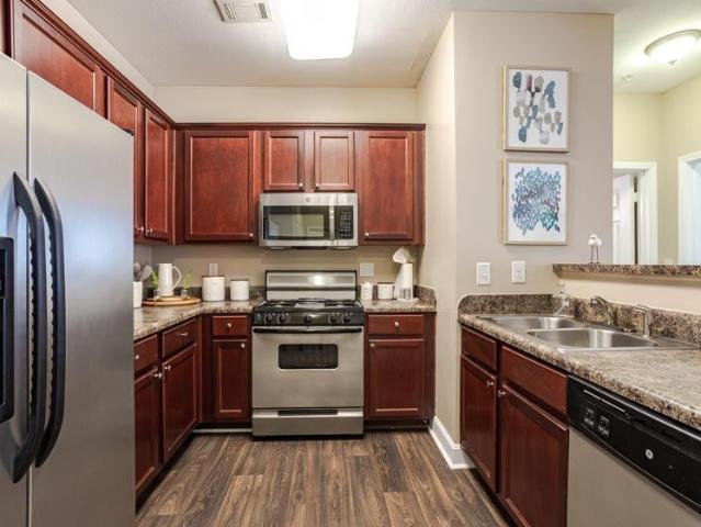 2 BR, 2 BA Apartment 180 Waterview Dr Unit 0102, Oak Ridge, TN 37830
