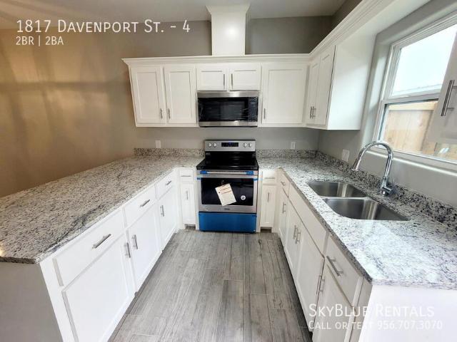2 BR, 2 BA Apartment 1817 Davenport St Weslaco, TX 78596