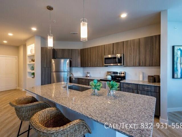 2 BR, 2 BA Apartment 18199 W Lake Houston Pkwy, Atascocita, TX 77346