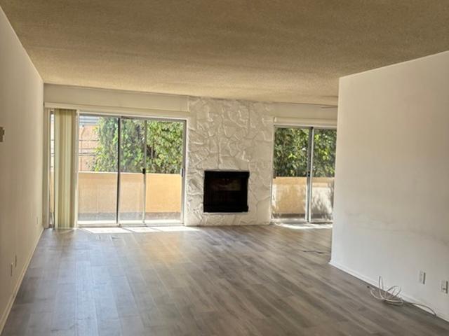 2 BR, 2 BA Apartment 1825 Glendon Avenue, Unit #1, Los Angeles, CA 90025