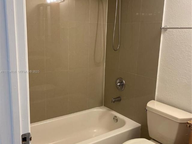 2 BR, 2 BA Apartment 18280 Mediterranean Boulevard, Hialeah, FL 33015