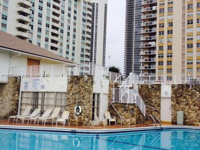 2 BR, 2 BA Apartment 1833 South Ocean Drive, Hallandale Beach, FL 33009