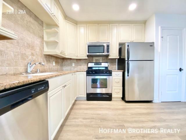 2 BR, 2 BA Apartment 1837 Beloit Ave, Los Angeles, CA 90025