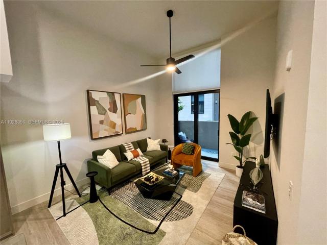 2 BR, 2 BA Apartment 18412 Homestead Avenue, Miami, FL 33157
