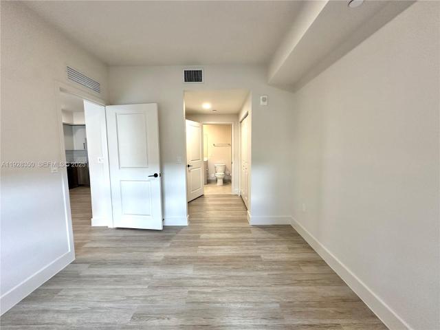 2 BR, 2 BA Apartment 18412 Homestead Avenue, Miami, FL 33157