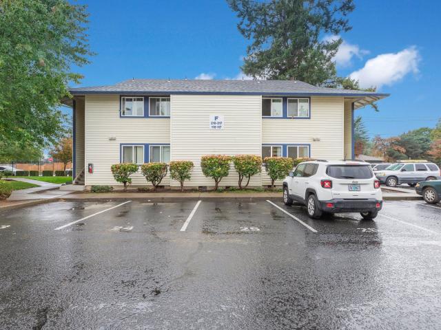 2 BR, 2 BA Apartment 18837 SE Yamhill Street Unit 121, Portland, OR 97233