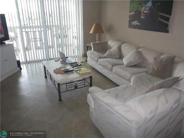 2 BR, 2 BA Apartment 1889 South Ocean Drive, Hallandale Beach, FL 33009