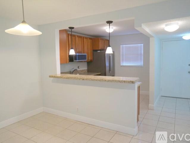 2 BR, 2 BA Apartment 1891 SW 81st Ave, Unit 202, North Lauderdale, FL 33068