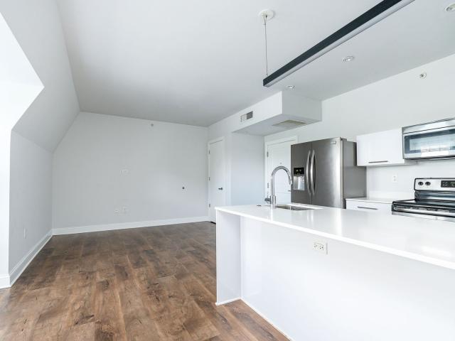 2 BR, 2 BA Apartment 18 E. Lancaster Avenue, Penn Wynne, PA 19096