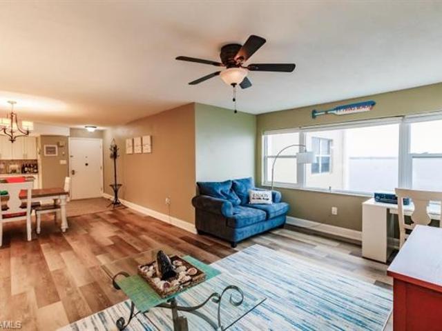 2 BR, 2 BA Apartment 1900 Clifford St, Fort Myers, FL 33901