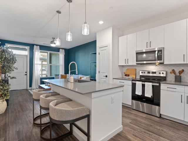2 BR, 2 BA Apartment 1900 S Arizona Ave Unit 03 1027, Chandler, AZ 85286