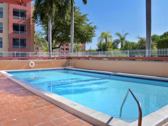 2 BR, 2 BA Apartment 1900 Southwest 122nd Avenue Unit 212, Miami, FL 33175