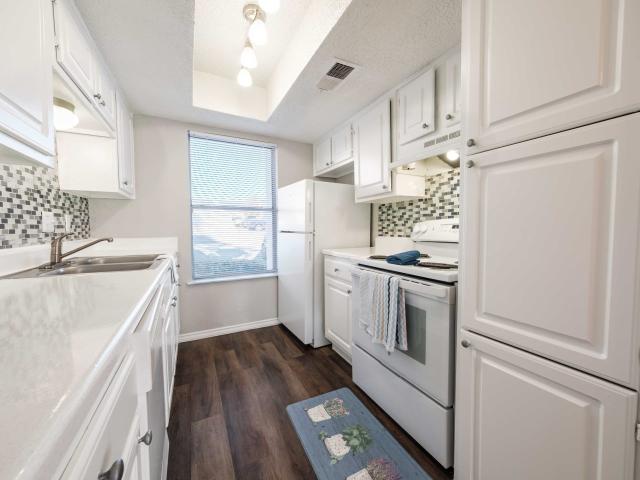 2 BR, 2 BA Apartment 1901 E Anderson Lane Unit 0162, Austin, TX 78752