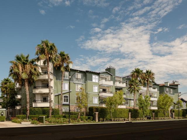 2 BR, 2 BA Apartment 1901 North Buena Vista Street Unit 01 102, Burbank, CA 91504