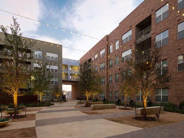 2 BR, 2 BA Apartment 1901 Simond Ave, Austin, TX 78723