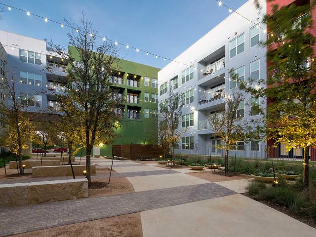 2 BR, 2 BA Apartment 1901 Simond Ave, Austin, TX 78723