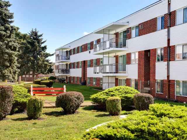 2 BR, 2 BA Apartment 1901 Washington Blvd Unit C 10S, Easton, PA 18042