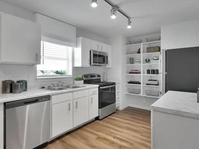 2 BR, 2 BA Apartment 19087 Windy Stone Dr, Katy, TX 77449