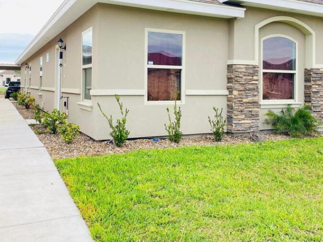 2 BR, 2 BA Apartment 1909 Jackson St 1909 4 Jackson, Weslaco, TX 78596