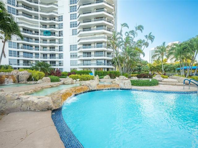 2 BR, 2 BA Apartment 19101 NE 36th Ct # 2206, Aventura FL 33180, Aventura, FL 33180
