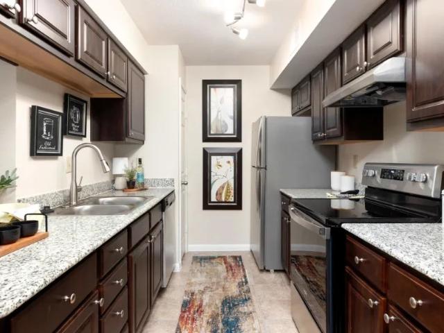 2 BR, 2 BA Apartment 1910 Westmead Drive Unit 4009, Houston, TX 77077