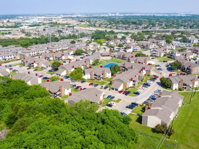 2 BR, 2 BA Apartment 1919 W. Tarrant Road Unit 8 804, Grand Prairie, TX 75050