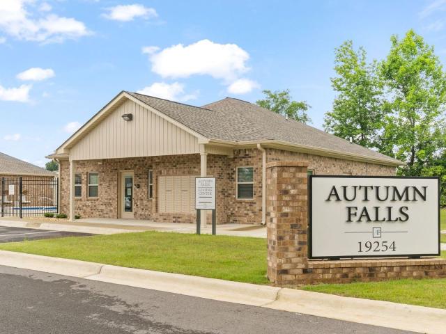 2 BR, 2 BA Apartment 19254 Autumn Falls Way Unit 2 beds, 2 baths, $1449, Athens, AL 35611