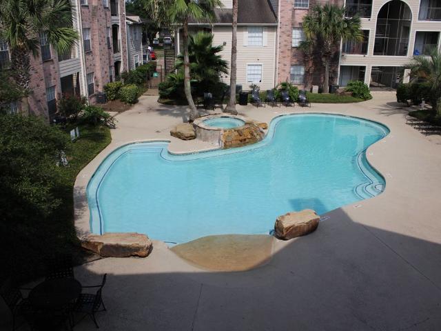 2 BR, 2 BA Apartment 19321 Park Row Unit 0719, Houston, TX 77084