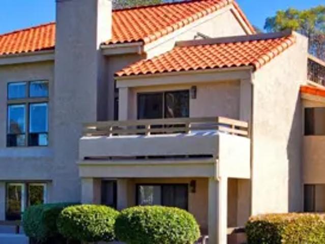 2 BR, 2 BA Apartment 1946 Swallow Ln, Carlsbad, CA 92009