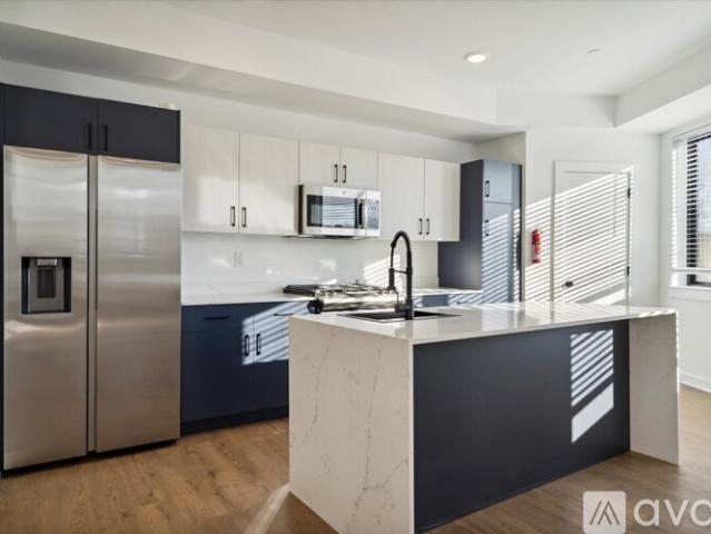 2 BR, 2 BA Apartment 1951 Point Breeze Ave, Unit 409, Philadelphia, PA 19145